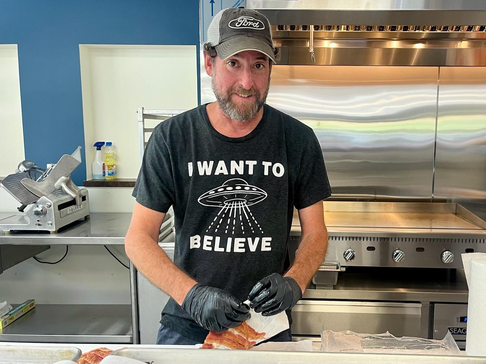 Side Cuts Sandwicherie and Saloon! | Sandwich's and a Saloon