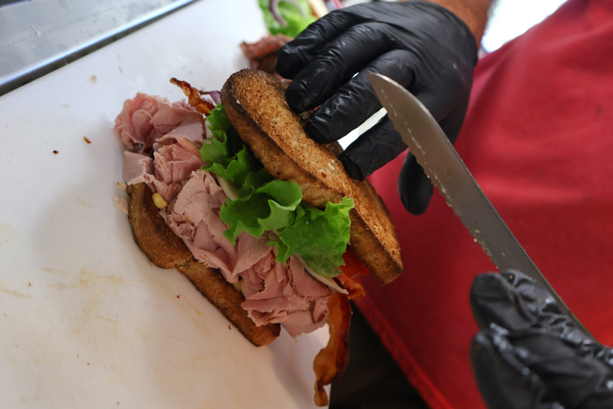 Side Cuts Sandwicherie and Saloon! | Sandwich's and a Saloon